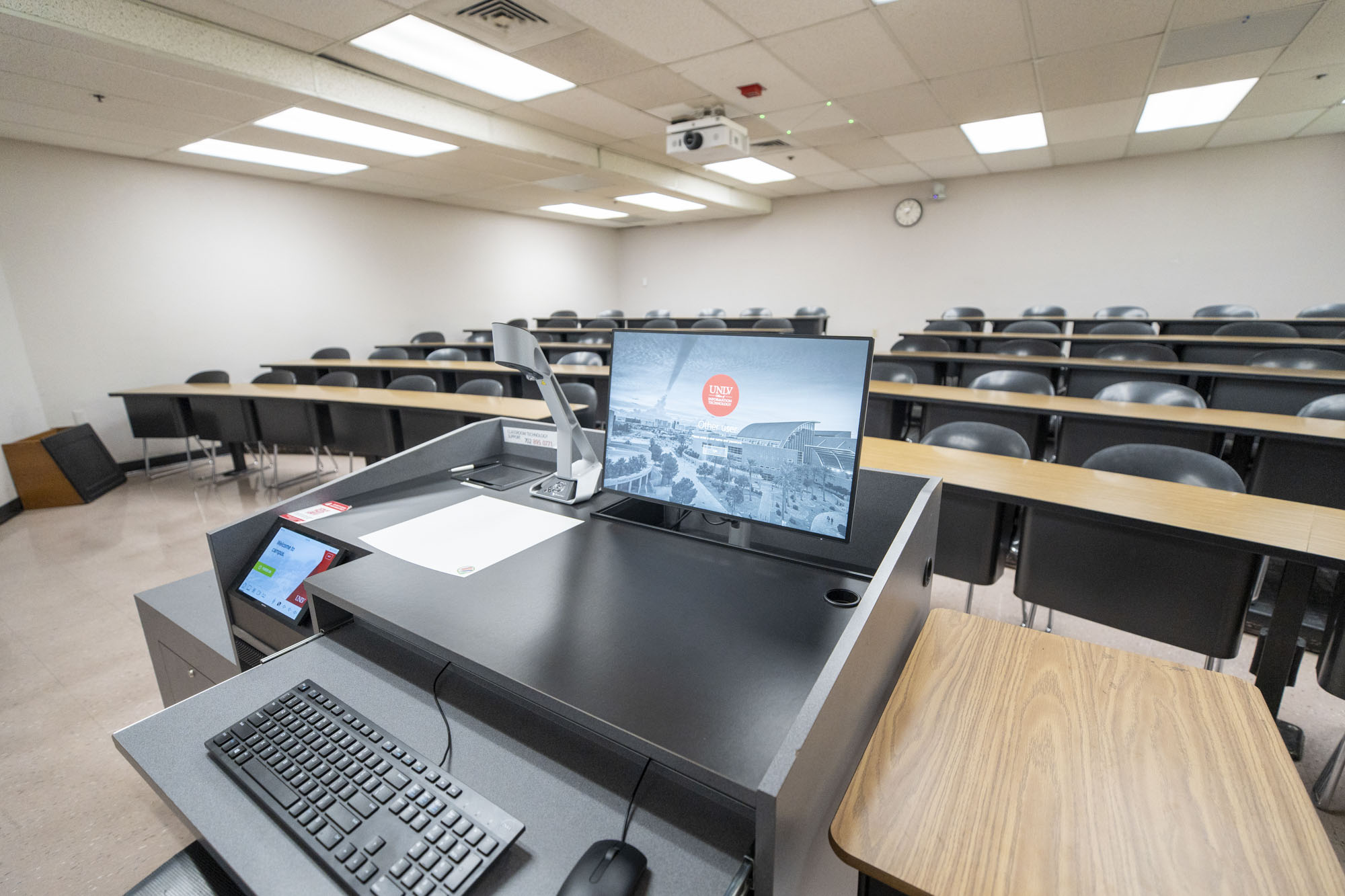 BEH 123 | Classrooms | UNLV Information Technology